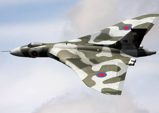 Vulcan Final Flight - Farewell to XH558 - Love Planes
